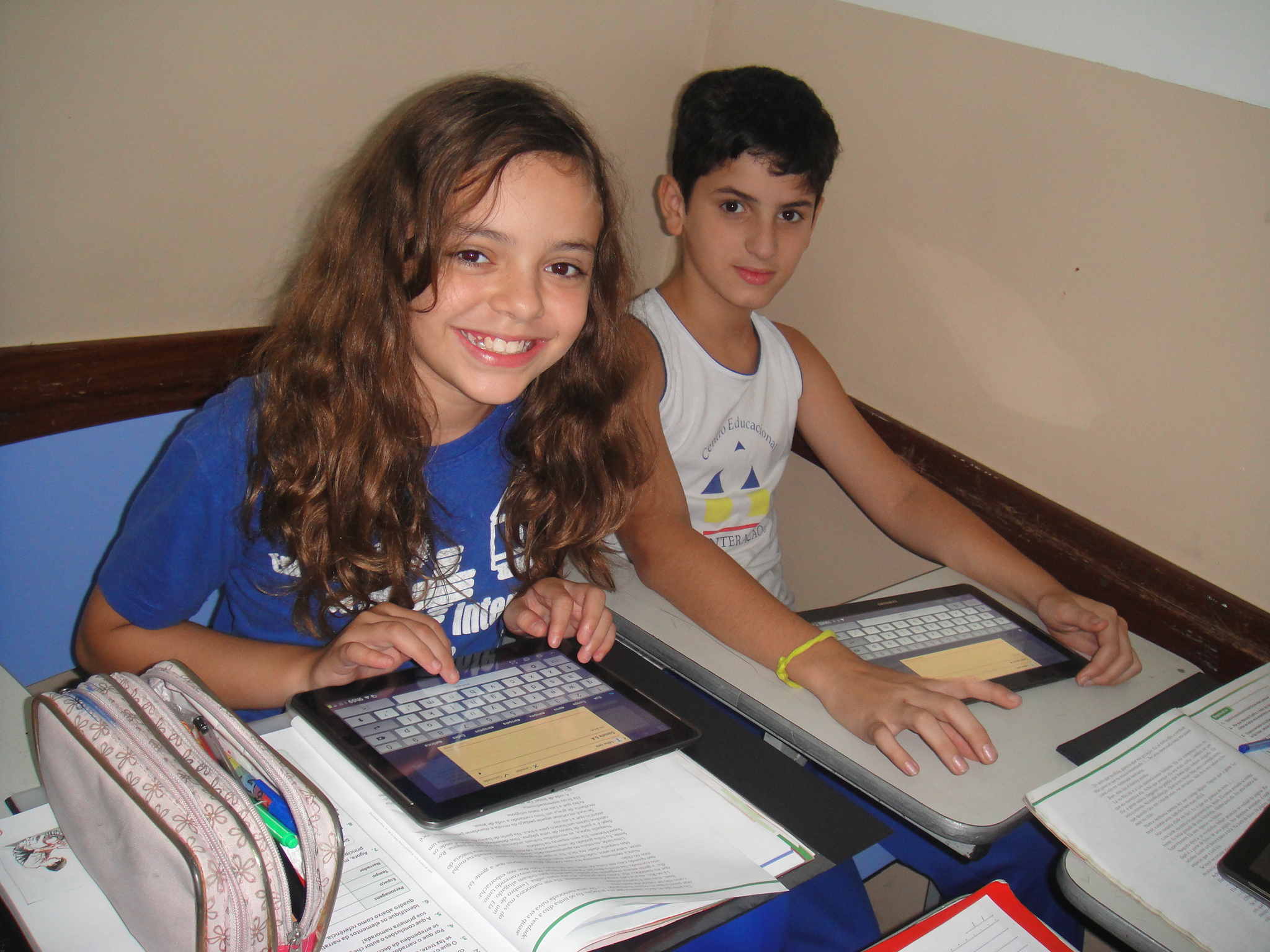 Produção textual, mais um recurso: os tablets! – Escola Interação