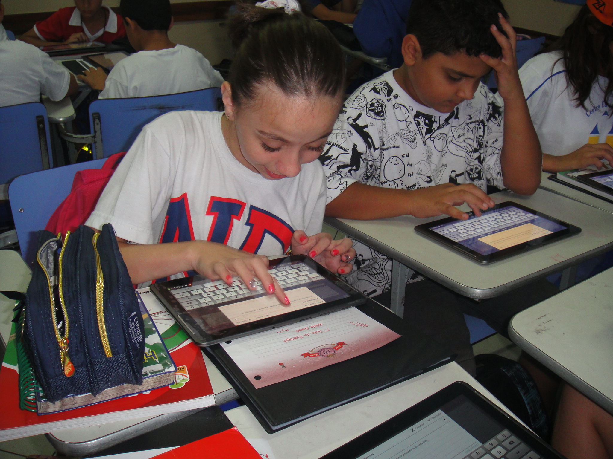 Produção textual, mais um recurso: os tablets! – Escola Interação
